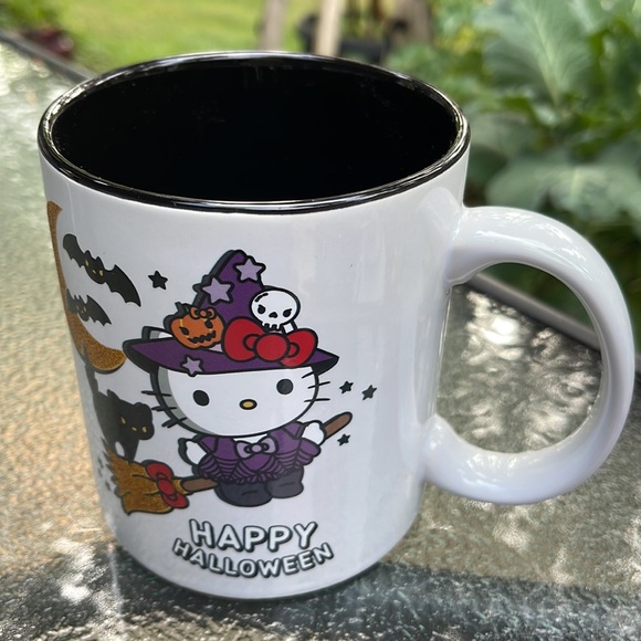 Hello Kitty | Kitchen | Hello Kitty Halloween Mugs | Poshmark